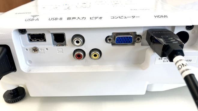 【新栄徒歩5分定員24名】窓の大きな開放感のあるスペース✨ WiFI、プロジェクター、ホワイドボード無料の写真10
