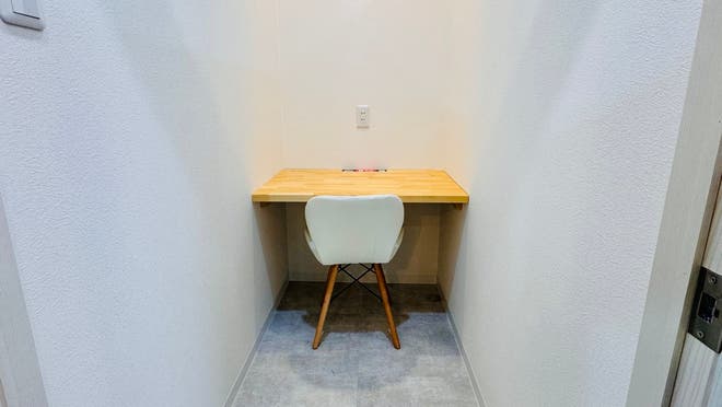 藤が丘駅徒歩1分!1名個室✨集中作業・Web会議・オンライン面接・もくもく作業に最適🍔🥤飲食持ち込みOK!の写真1