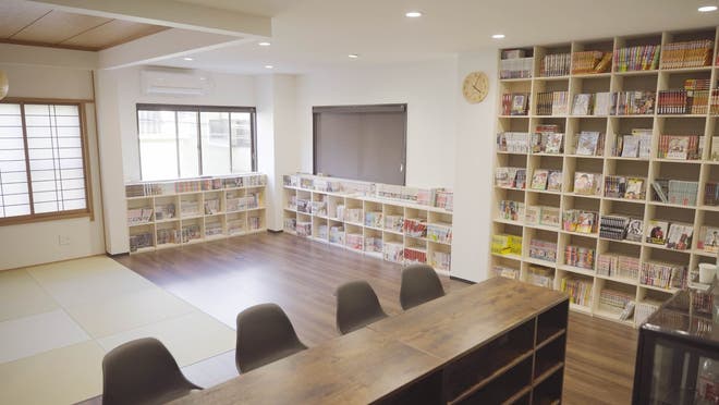 梅島駅から徒歩3分。マンガ本に囲まれた家のようなくつろぎ空間(子連れパーティー/講演会/ワークショップ/作業スペース)の写真2