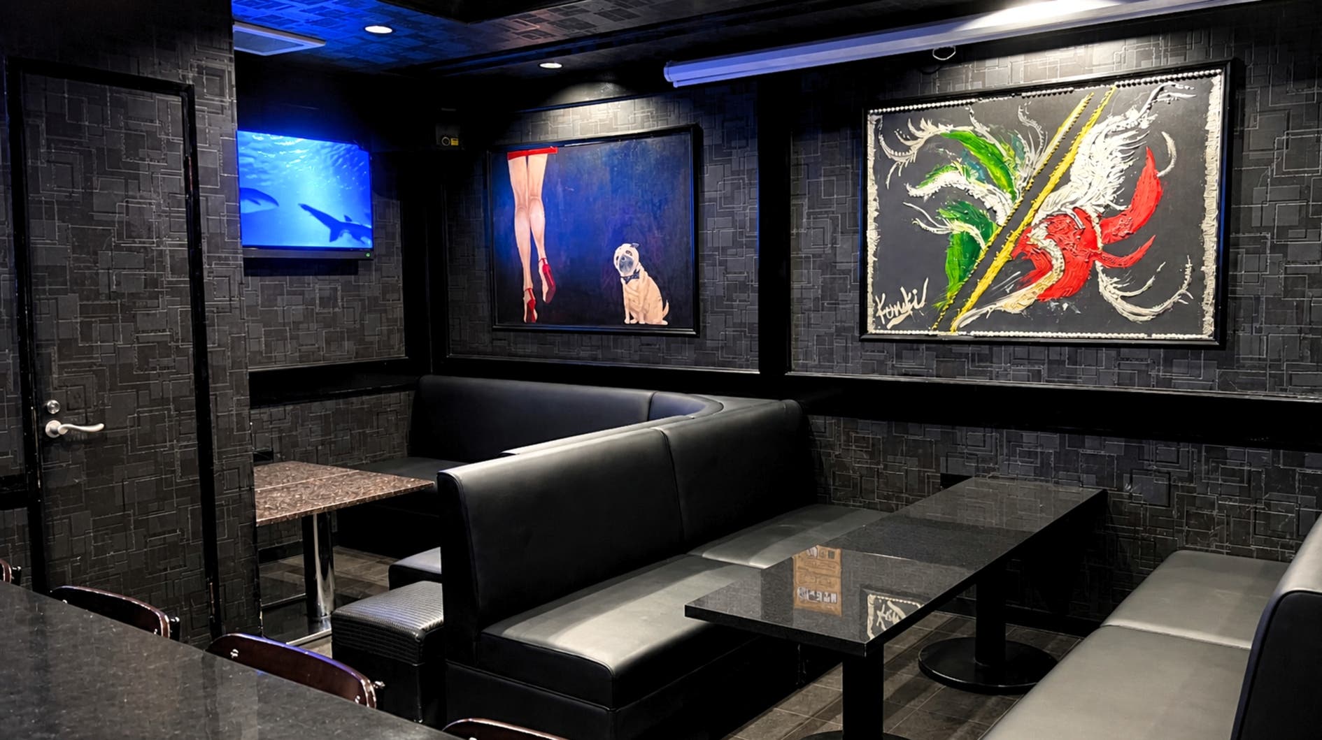 BAR完全貸切/セルフ飲み放題880円/カラオケ・ダーツ無料/結婚式２次会/誕生日会/Bar TK 心斎橋の写真2