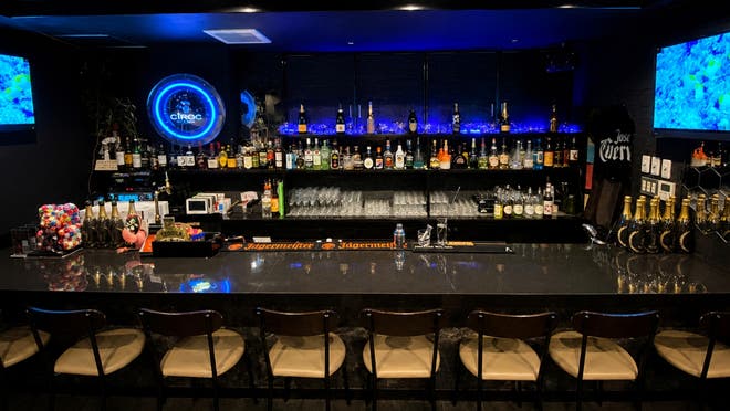 BAR完全貸切/セルフ飲み放題880円/カラオケ・ダーツ無料/結婚式2次会/誕生日会/Bar TK 心斎橋の写真6