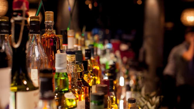 BAR完全貸切/セルフ飲み放題880円/カラオケ・ダーツ無料/結婚式2次会/誕生日会/Bar TK 心斎橋の写真7