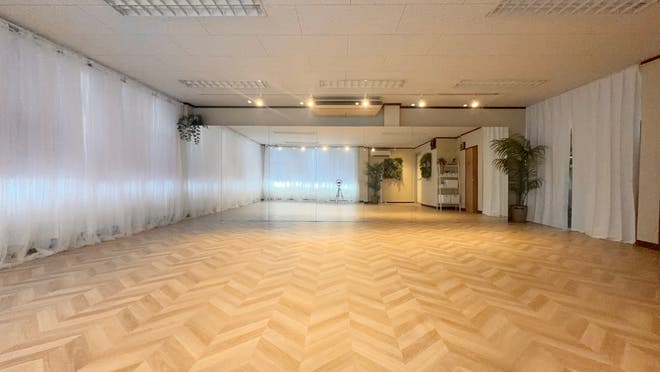 【関内駅3分】広々40㎡超/大型鏡計6m超/調光調色/綺麗なスタジオでダンス・ポージング・ヨガ・演劇・撮影等におすすめ☆の写真3