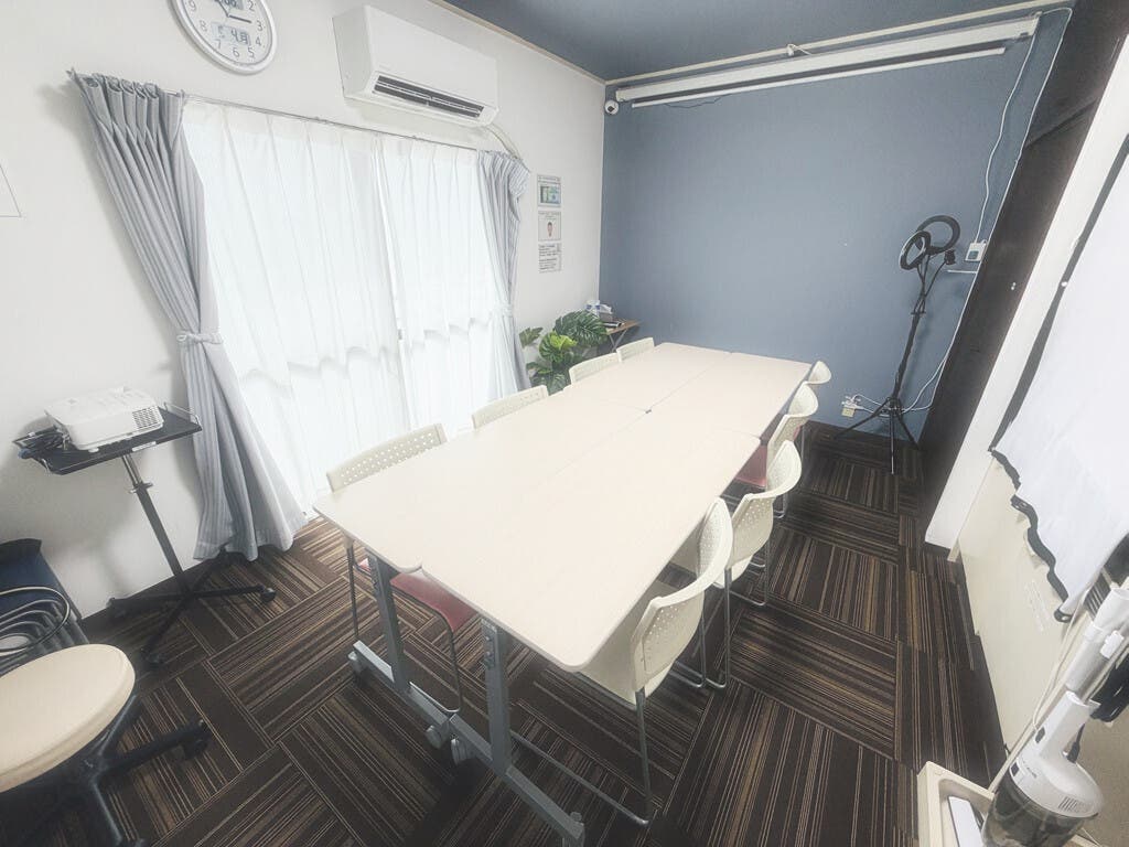 ☆TSUBAKI船橋☆　明るく静かな環境　★高速光回線WiFi　★テレワーク・Web会議・動画撮影最適 サロン使用も可の写真1