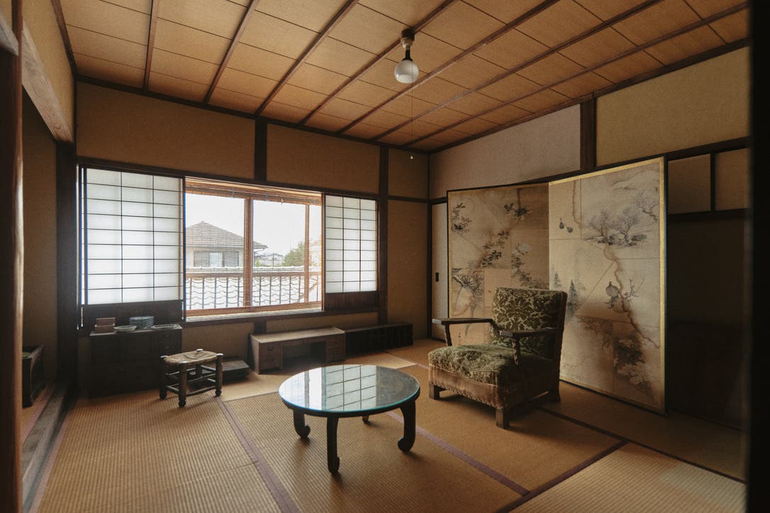 アンティーク空間と家具・自然光差し込む10部屋・1棟貸しで撮影可能・スタッフの撮影補助あり。写真・動画(オプション)別料金。の写真12