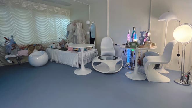 平成/SF/ブラウン管/遊園地/スペースエイジ/白壁/商店街/コスプレ/MV/前撮り/かわいい/ペット可/商店街/蒲田駅徒歩2分の写真26