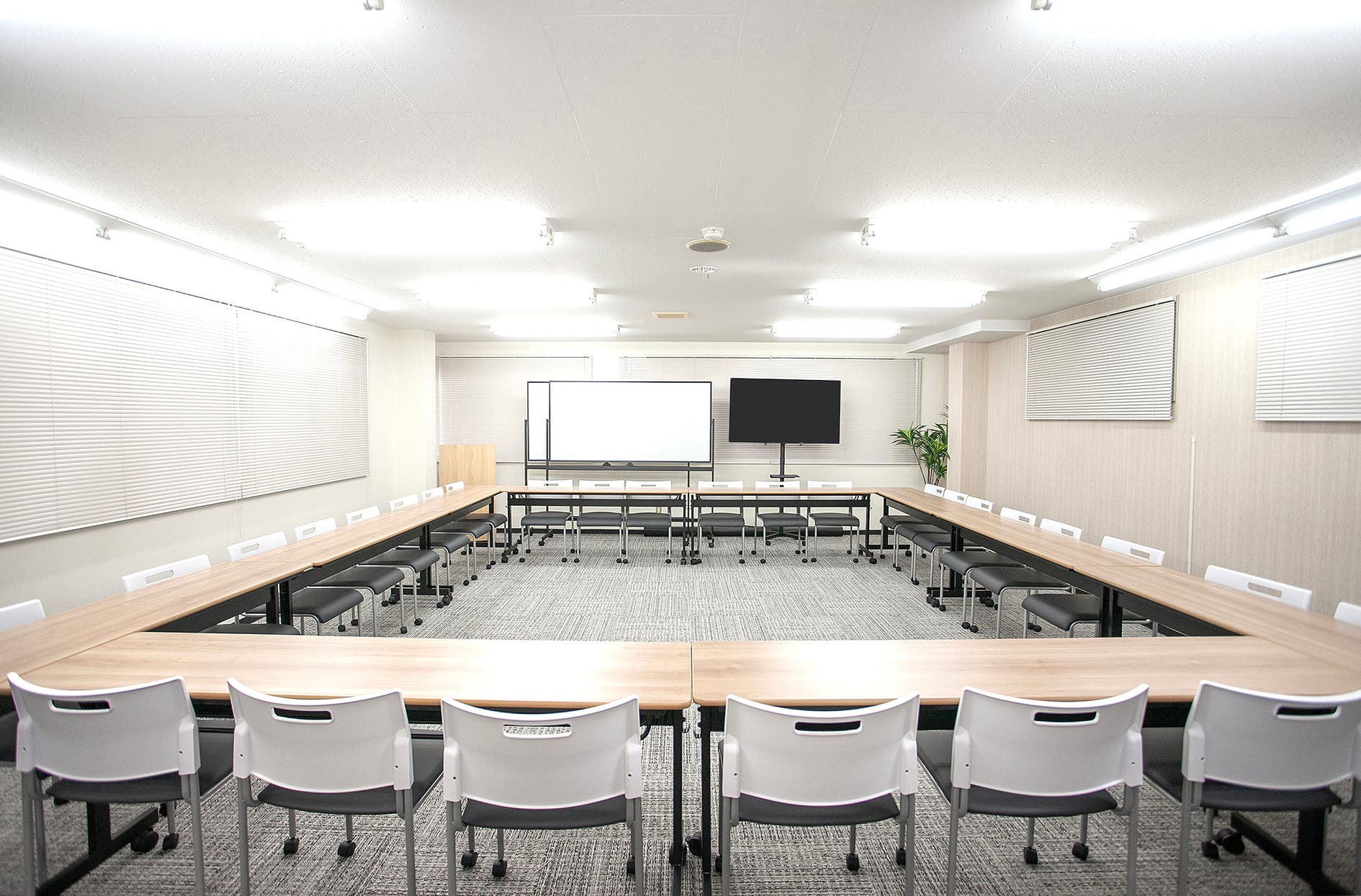 オープン記念価格🎏5月NEWOPEN🎏茅場町駅2分/最大40名/ビジネス/ボドゲ/セミナー/施術ベット8台の写真4