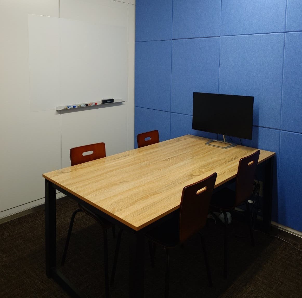 ServiceOffice W京都駅前 貸会議室A（1～4名）【京都駅徒歩5分】WEB会議や打合せに・フリードリンク利用可の写真1