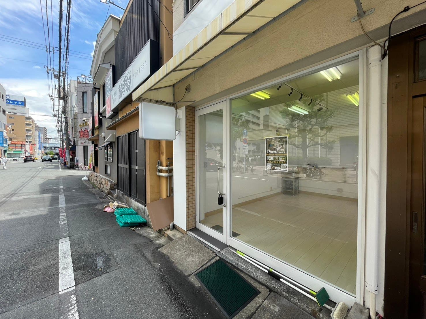 【5月18日以降予約可能🌟 】１階で視認性抜群★岡山駅西口3分★wi-fi、50型モニター、ホワイトボード全て無料の写真2