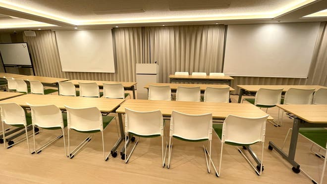 【Bst】飯田橋徒歩4分 最大44名!大スクリーン2台、防音、調光、備品0円、イベント、会議、セミナー、研修、講演、パーティーの写真13