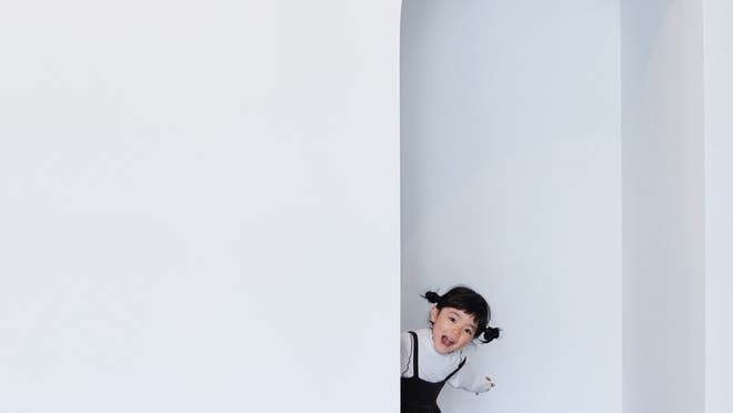 三宮から徒歩7分。 自然光あふれる高架下の白ホリ撮影スタジオ。の写真3