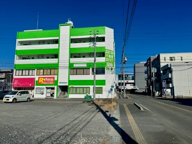 春日井市役所徒歩1分｜持込自由のシンプルスペースの写真4