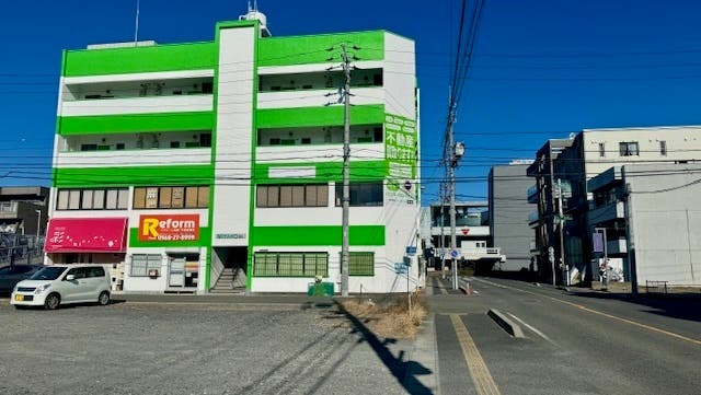 春日井市役所徒歩1分|持込自由のシンプルスペースの写真4