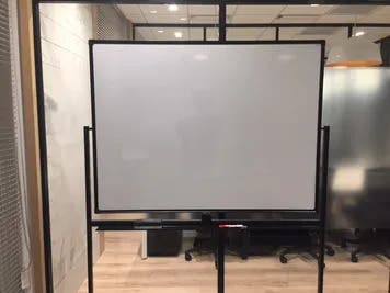 【fabbitGG大阪本町】ミーティングルームの写真4