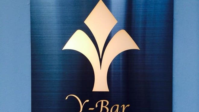 【西麻布】y bar シックな雰囲気で素敵な夜を提供しますの写真4