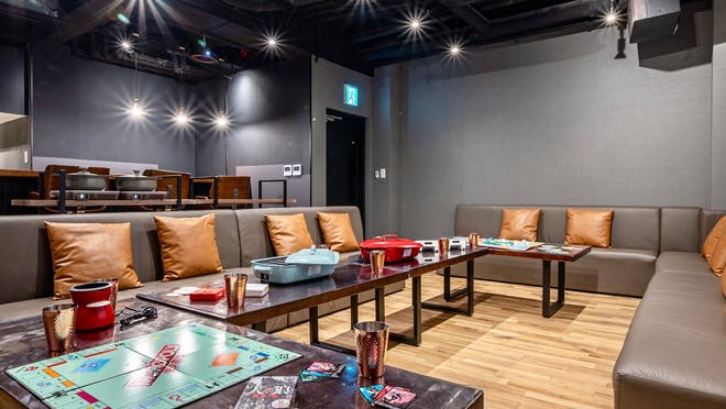 池袋駅西口3分🚃最大22名着席🎉カラオケ🎤バーカウンター🍸大画面プロジェクター🎬映画・大人気ゲーム機🎮の写真1