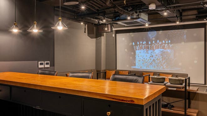 池袋駅西口3分🚃最大22名着席🎉カラオケ🎤バーカウンター🍸大画面プロジェクター🎬映画・大人気ゲーム機🎮の写真12
