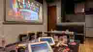 池袋駅西口3分🚃最大8名着席🎉カラオケ🎤大画面プロジェクター🎬映画・大人気ゲーム機🎮の写真2