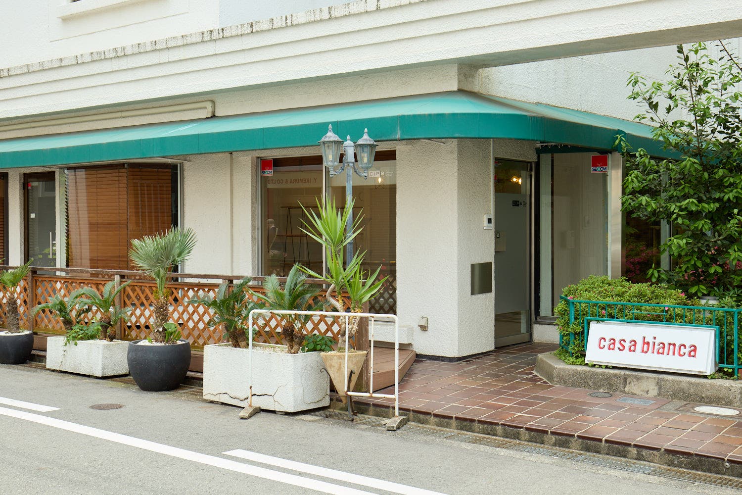 【平日割引実施中】【大阪天満宮駅３分】room1 ポップアップや展示会に最適な視認性抜群路面に面したウッド調レンタルスペースの写真10