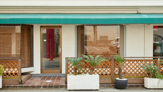 【平日割引実施中】【大阪天満宮駅3分】room2 ポップアップや展示会に最適な視認性抜群路面に面した什器充実レンタルスペースの写真12