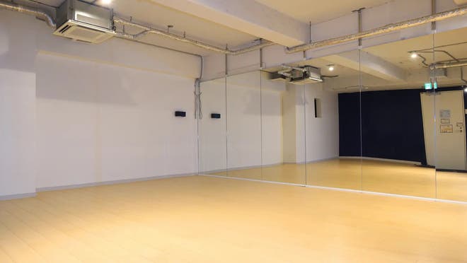 【🌟三角公園目の前🌟】ダンスもできるレンタルスタジオ|24時間利用可能⏰幅5.4m高さ2mの大型鏡の写真13