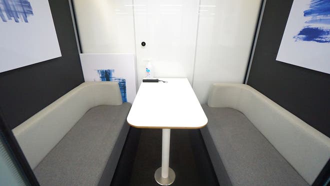 <AI VILLAGE SHIBUYA 4名用ブース6-2>渋谷駅徒歩6分コワーキングスペース✨光回線Wi-Fi📶電源🔌の写真1