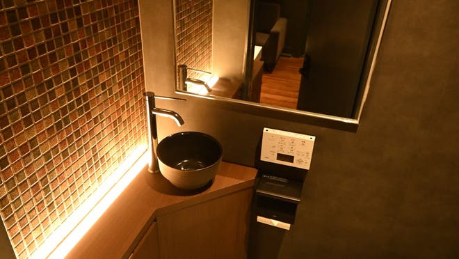 神保町徒歩3分|間接照明が映える隠れ家ラグジュアリー空間の写真9