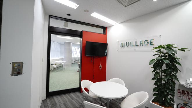 <AI VILLAGE SHIBUYA 1名用フリー席F5>渋谷駅徒歩6分コワーキングスペース✨光回線Wi-Fi📶電源🔌の写真8
