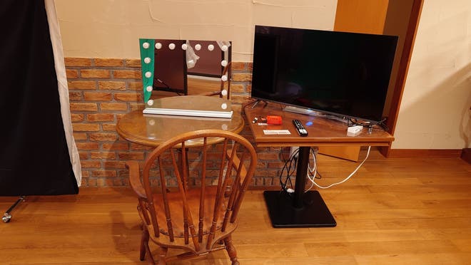 スタジオ撮影や展示会やパーティーに!活用法は無限大の2Fレストラン風ロケーション!の写真3