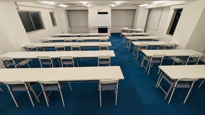 小川町徒歩3分×1フロア完全貸切!会議・研修・セミナー利用に■6階会議室の写真1