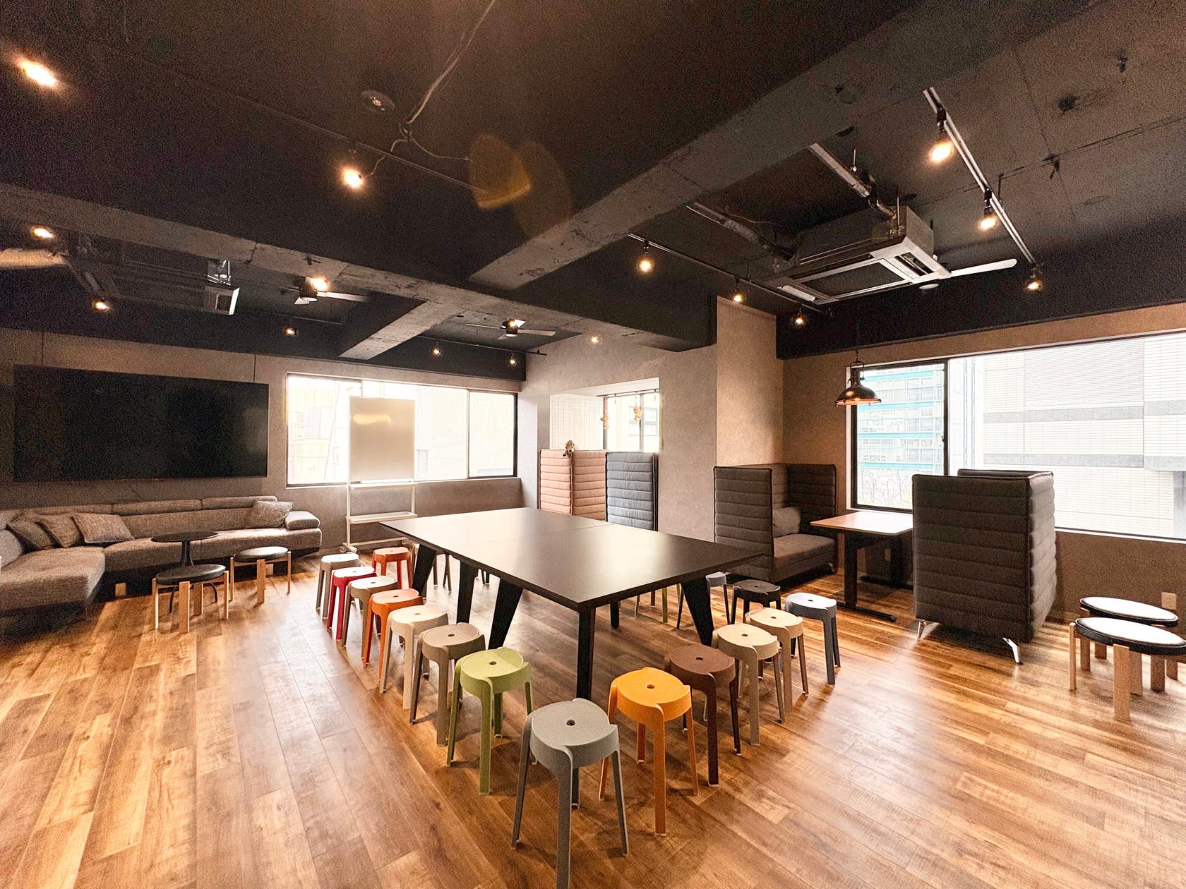 【浜町1分/人形町6分】最大50名/無料Wifi/会議・撮影・懇親会・推し会・女子会・ボドゲ等！アルコール飲食持込無料🍷の写真1