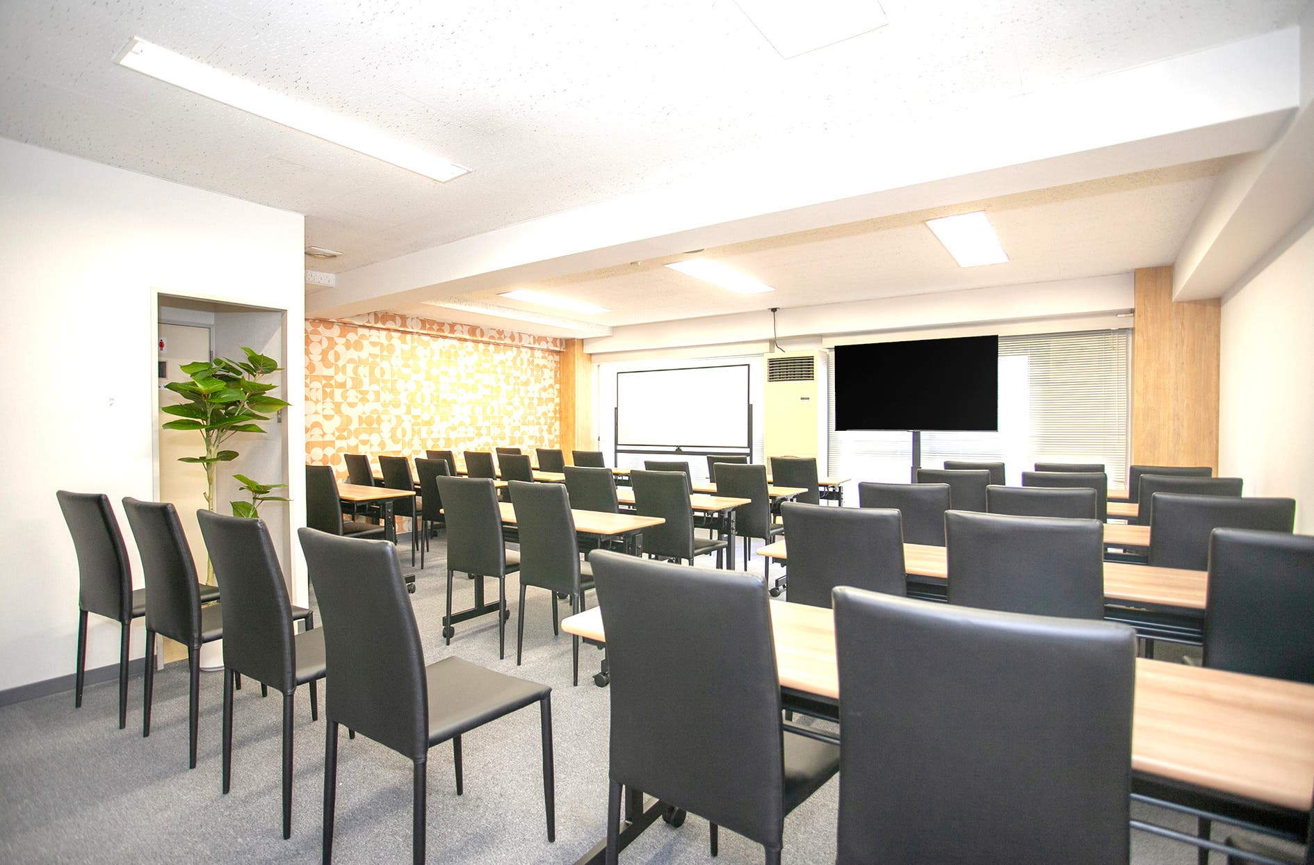 仙台駅西口徒歩５分/40名収容/会議/セミナー/研修/撮影/ボードゲーム/テレワーク/オフィス/個室/レンタル/オンラインの写真6