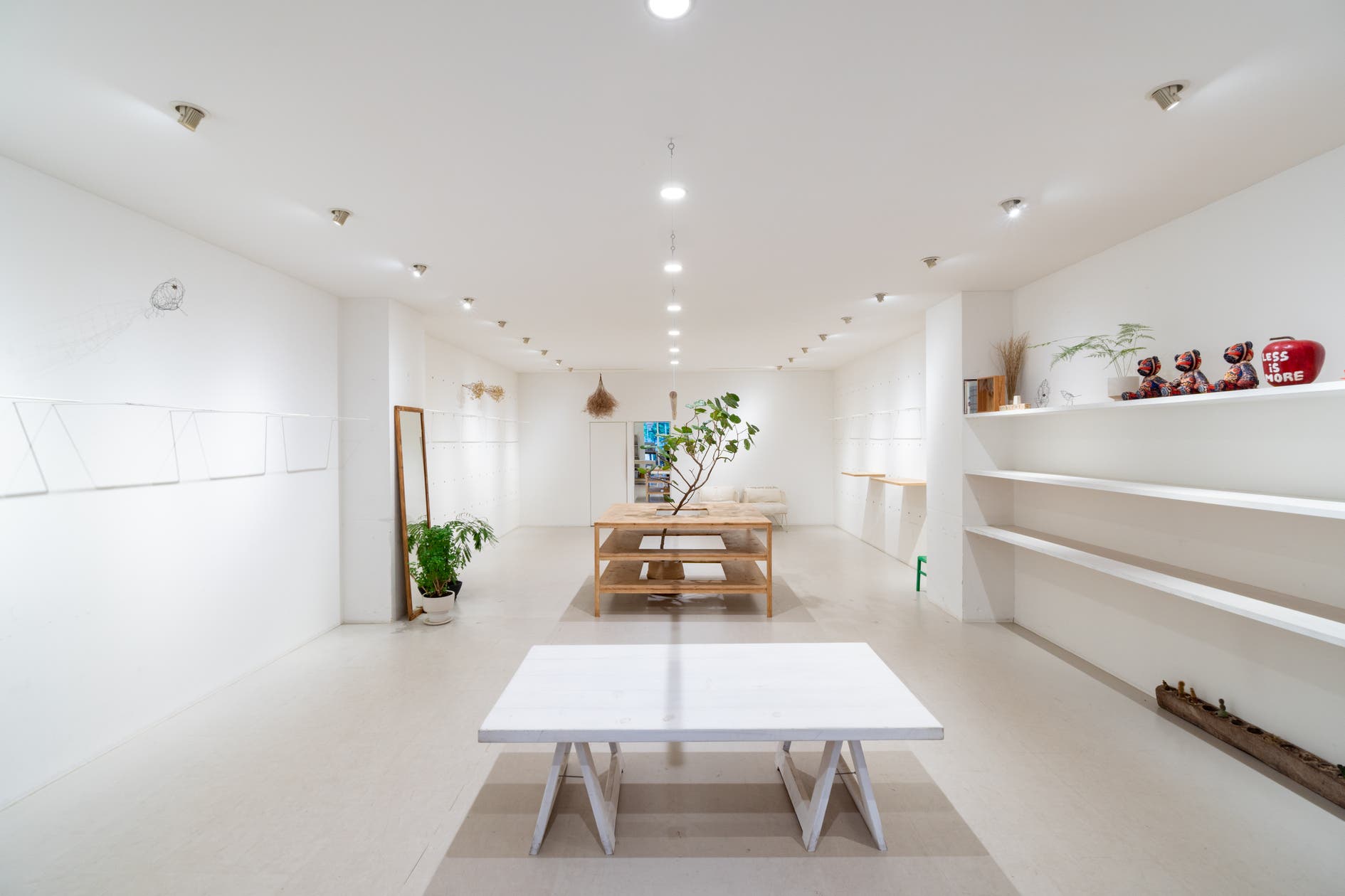 【大濠公園駅徒歩3分】ポップアップや展示会、撮影利用に最適な約70㎡のシロハコスタジオの写真1