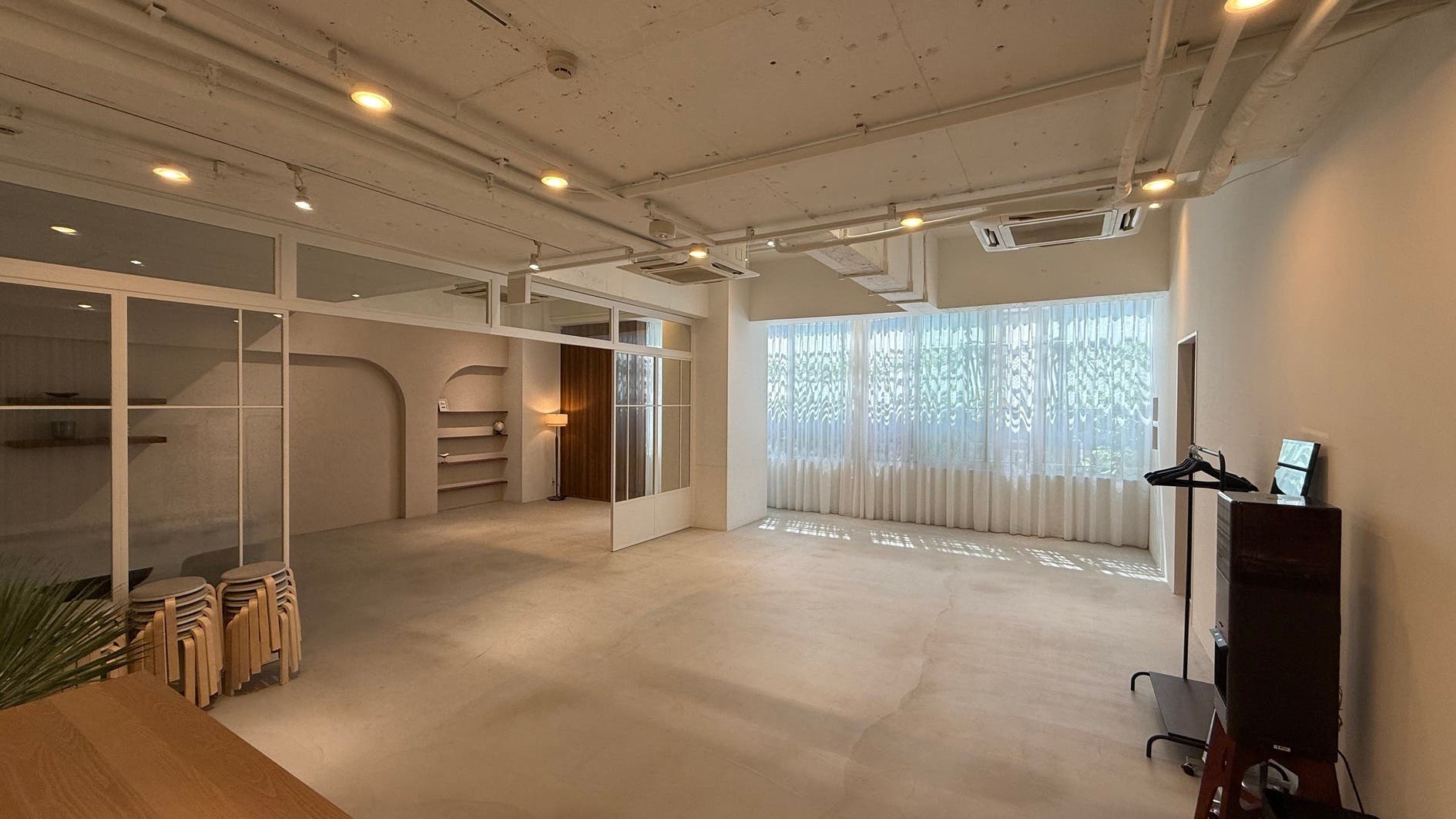 【渋谷・表参道8分】157㎡/天井高3.6m｜ブランドの世界観を体現するポップアップ・展示会スペースの写真1