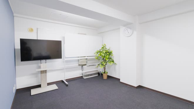 【札幌駅出口目の前!定員12名!】50型大型モニター・10Gbps光回線・WiFi全て無料!ふれあい貸し会議室 札幌No166の写真13