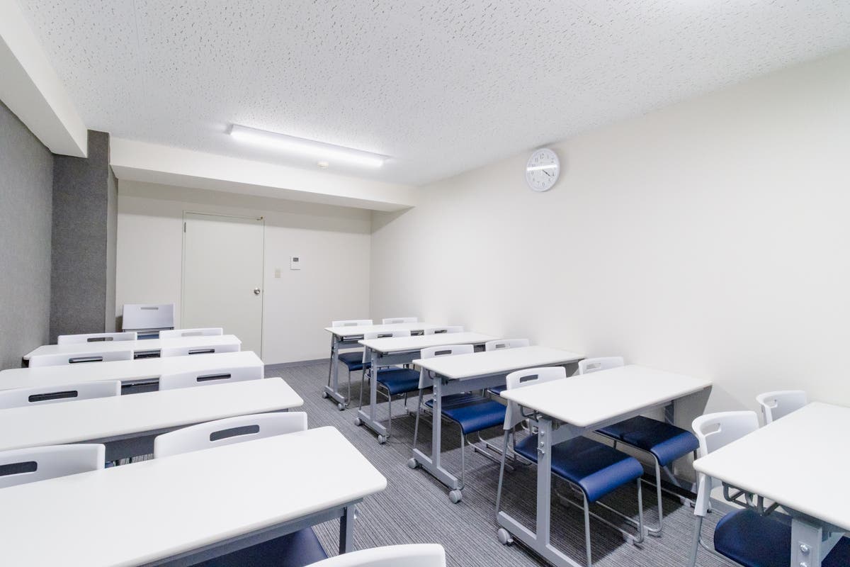 【札幌駅出口目の前！定員24名！】65型大型モニター・10Gbps光回線・WiFi全て無料！ふれあい貸し会議室 札幌No167の写真5