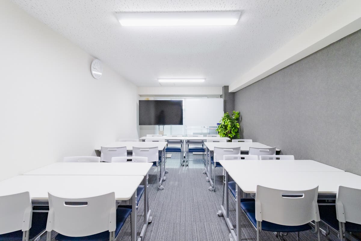 【札幌駅出口目の前！定員24名！】65型大型モニター・10Gbps光回線・WiFi全て無料！ふれあい貸し会議室 札幌No167の写真6