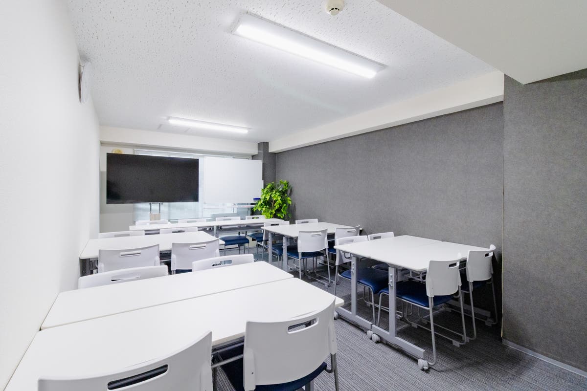 【札幌駅出口目の前！定員24名！】65型大型モニター・10Gbps光回線・WiFi全て無料！ふれあい貸し会議室 札幌No167の写真7