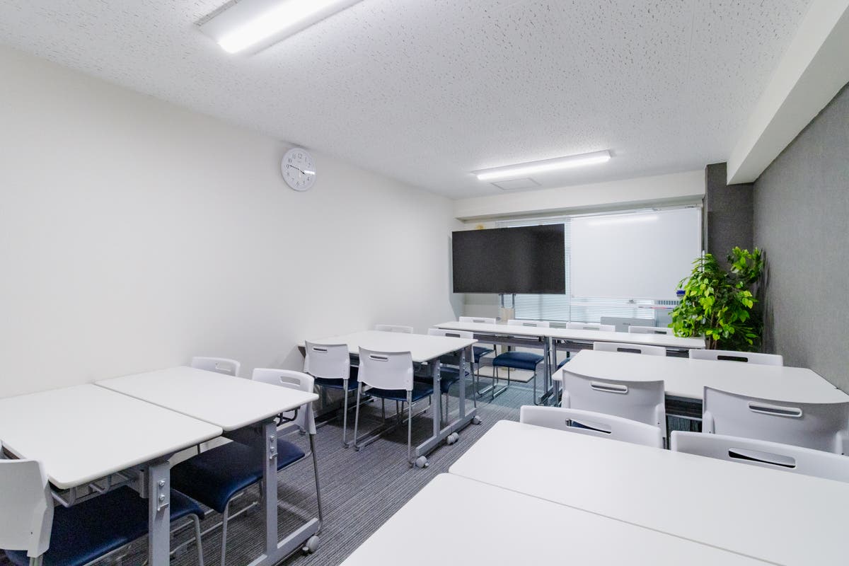 【札幌駅出口目の前！定員24名！】65型大型モニター・10Gbps光回線・WiFi全て無料！ふれあい貸し会議室 札幌No167の写真8