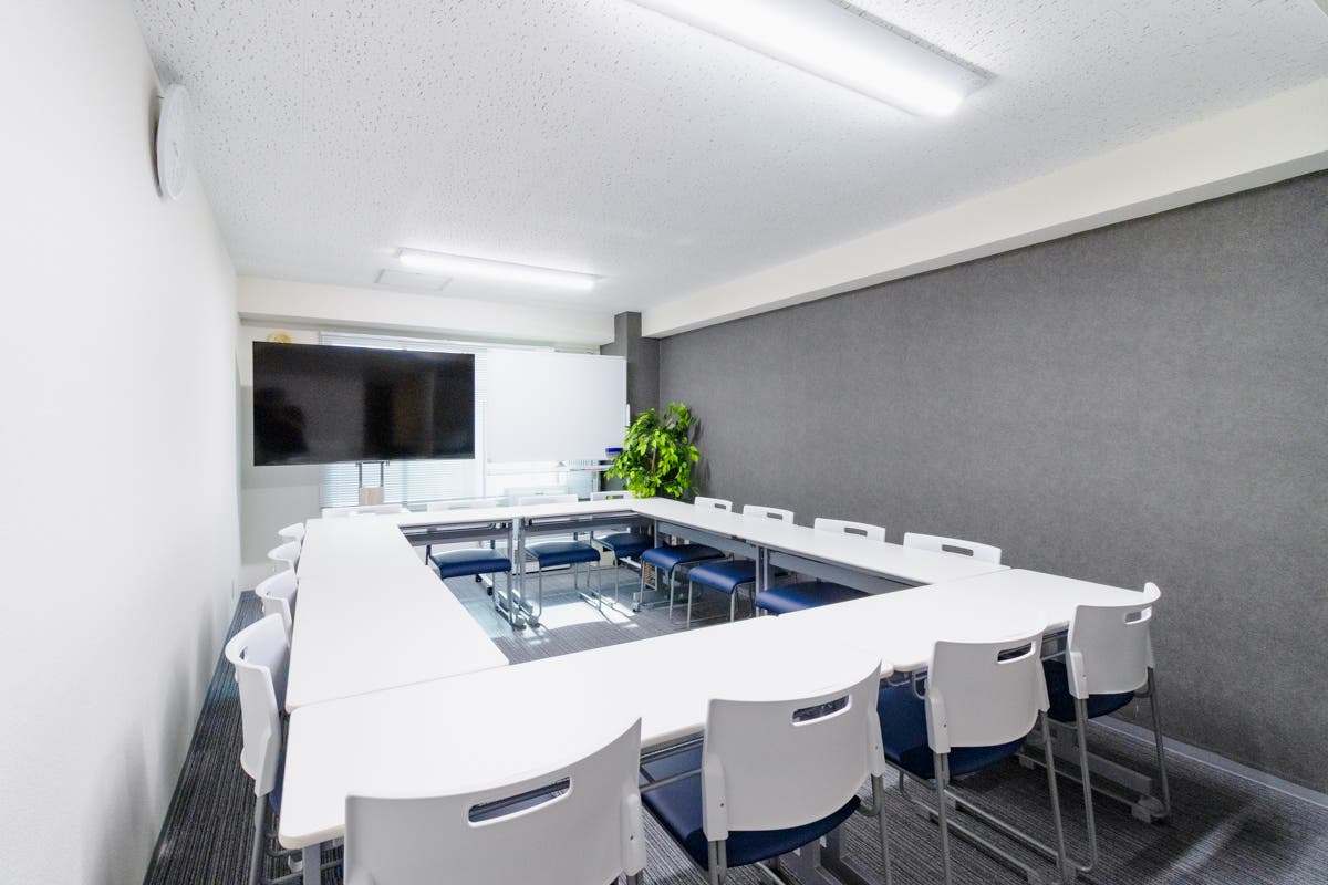 【札幌駅出口目の前！定員24名！】65型大型モニター・10Gbps光回線・WiFi全て無料！ふれあい貸し会議室 札幌No167の写真12