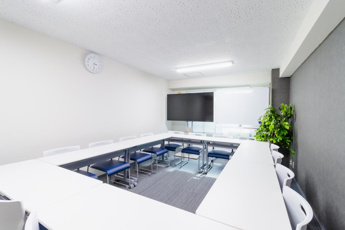 【札幌駅出口目の前！定員24名！】65型大型モニター・10Gbps光回線・WiFi全て無料！ふれあい貸し会議室 札幌No167の写真13
