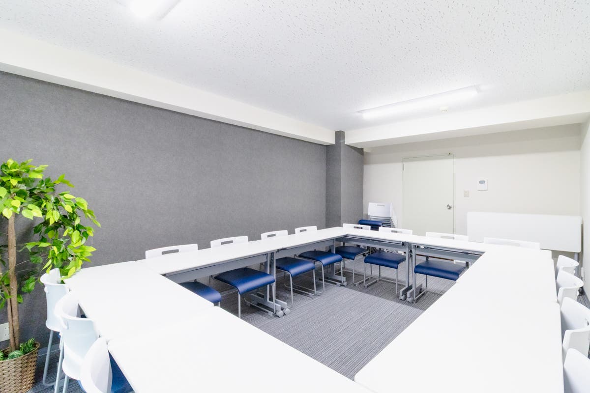 【札幌駅出口目の前！定員24名！】65型大型モニター・10Gbps光回線・WiFi全て無料！ふれあい貸し会議室 札幌No167の写真14