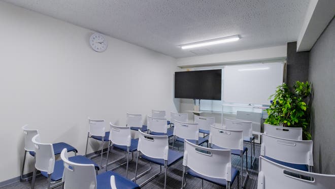 【札幌駅出口目の前!定員24名!】65型大型モニター・10Gbps光回線・WiFi全て無料!ふれあい貸し会議室 札幌No167の写真17