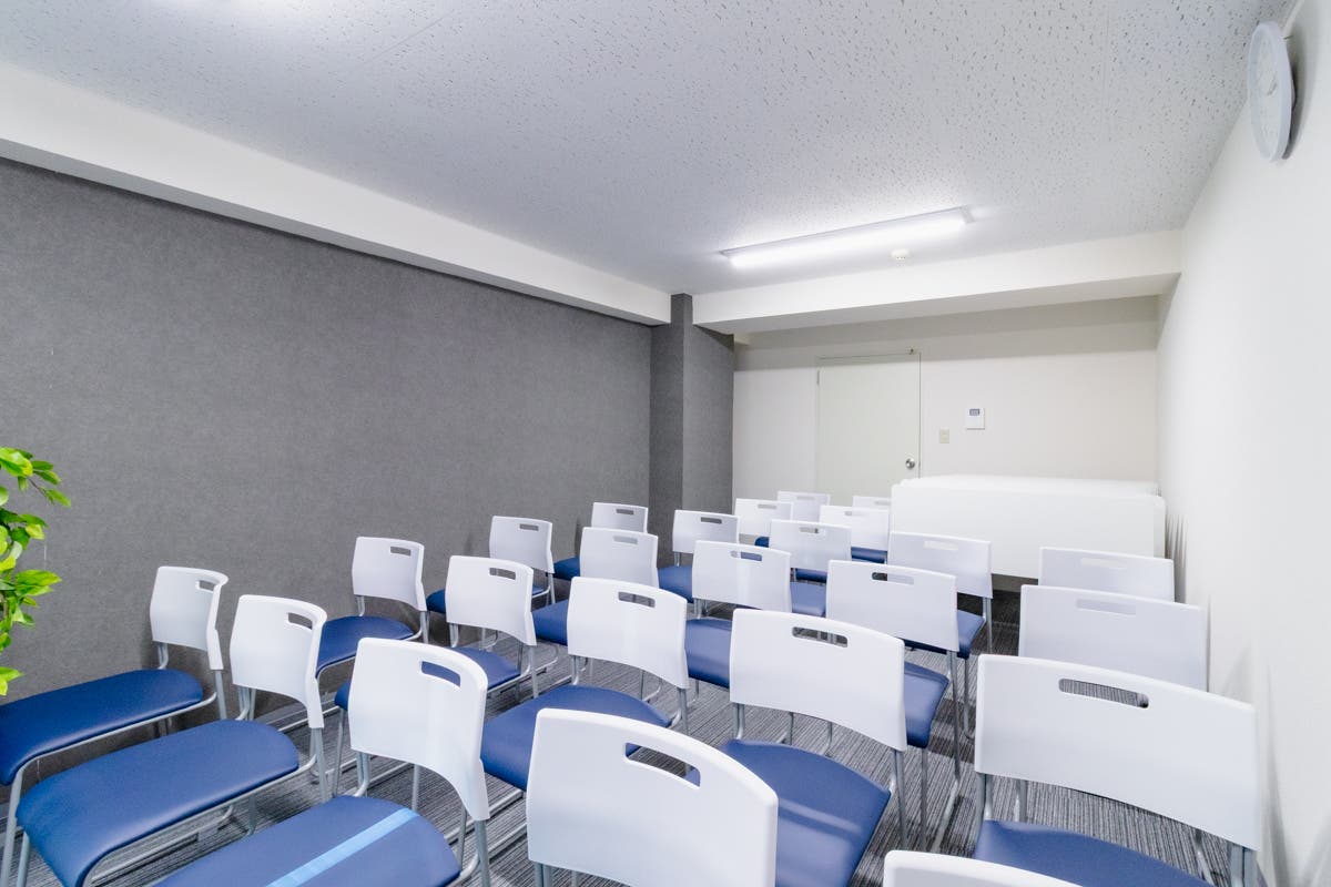 【札幌駅出口目の前！定員24名！】65型大型モニター・10Gbps光回線・WiFi全て無料！ふれあい貸し会議室 札幌No167の写真19