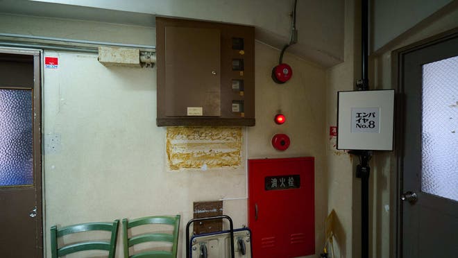 堺筋本町駅徒歩4分。ミニマルな白壁とモルタル床。小規模チームでの上質な撮影を身軽に叶える、自然光スタジオ。の写真16