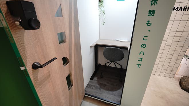 <SpemaBOX_渋谷明治通りスペマオフィス>1人用完全個室ブース💼昇降デスク↕️光回線Wi-Fi📶電源🔌の写真2