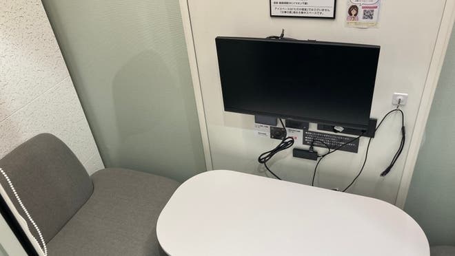 11室 防音個室ブース2名用 (3階)ワークブース|WEB会議・オンライン面接・商談利用・テレワーク・配信OKイヤホン不要の写真2