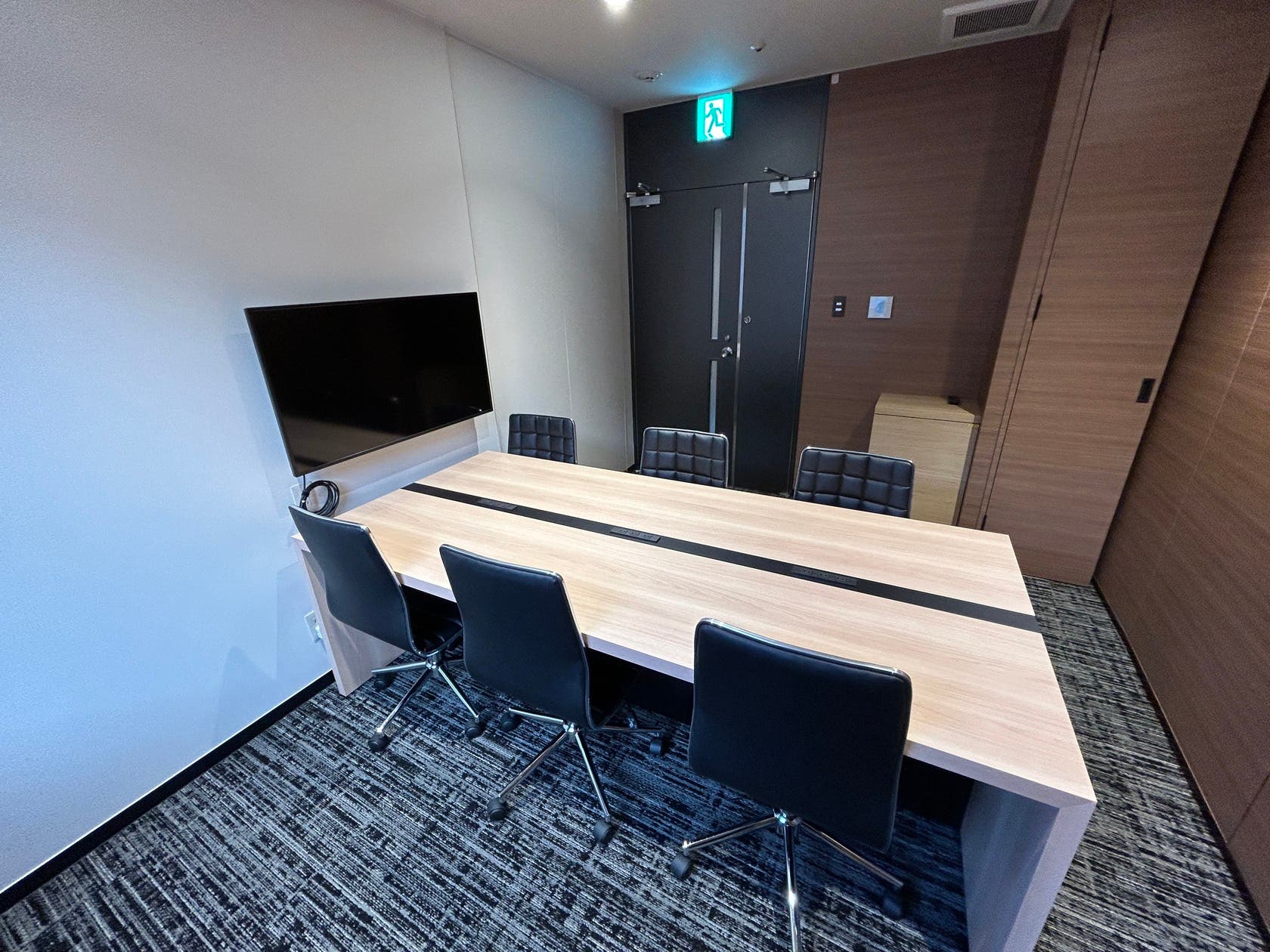 ＜EDGE名駅 Meeting Room1＞名古屋駅徒歩10分🚃6名収容🪑Wi-Fi📶会議/商談/面談/ワークショップの写真2