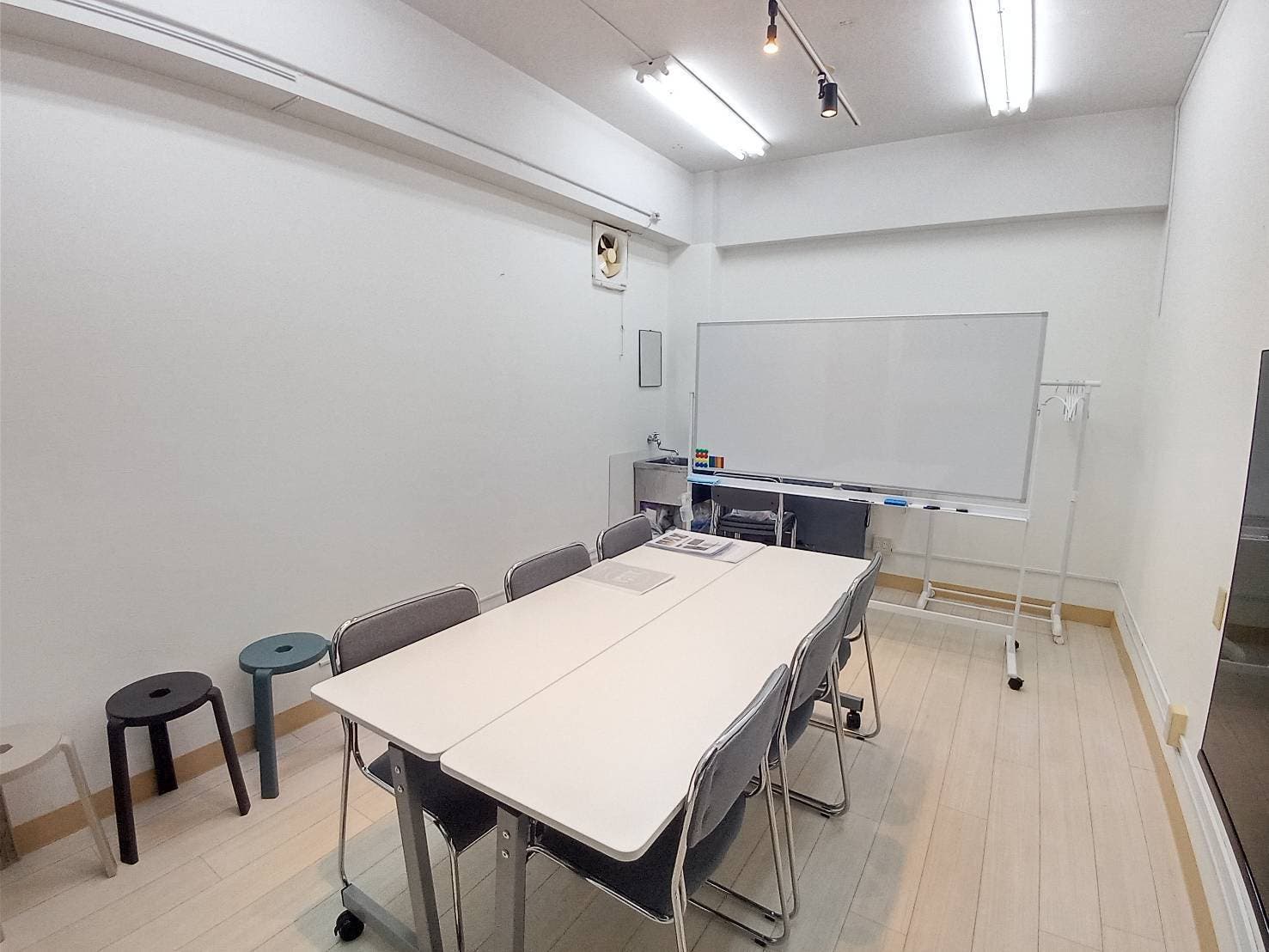 【🌟New🌟Open🌟 】１階で視認性抜群★岡山駅西口3分★wi-fi、50型モニター、ホワイトボード無料利用の写真16