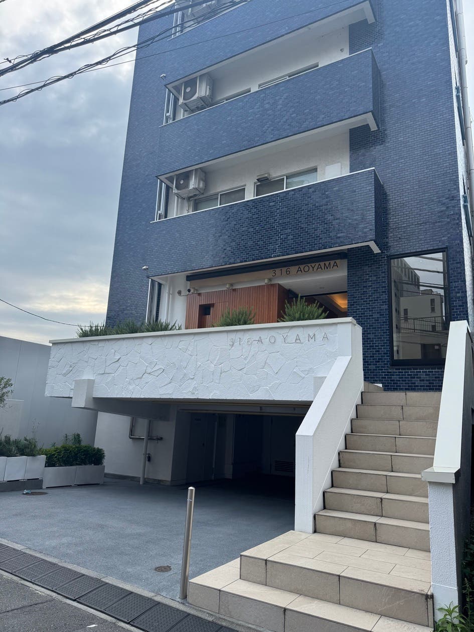 外苑前徒歩4分｜自然光×白壁の撮影空間の写真7